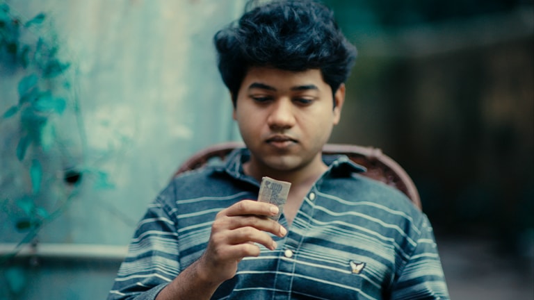 Stream 90s-middle-class-biopic Online | Watcho